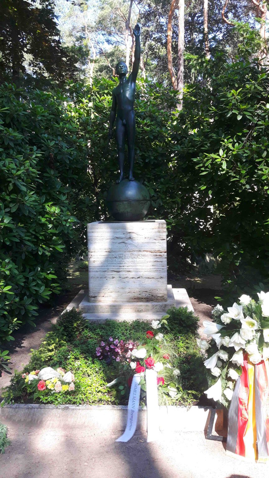 Das Grab- und Ehrenmal für Max Immelmann in Dresden-Tolkewitz – BLOG ...